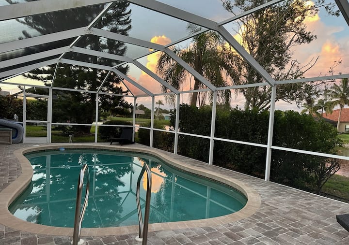 Venice Gardens Getaway - Venice, FL