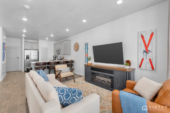 Retro Ski Chalet Near Park City & Deer Valley - Midway, UT