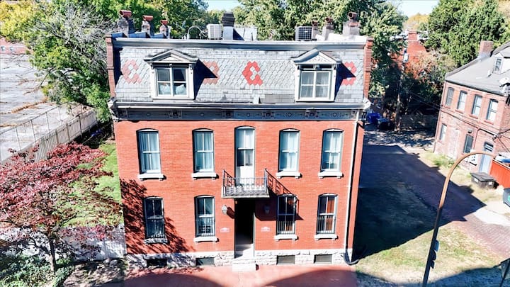 Cozy Townhouse, 1-mi From The Heart Of Soulard! - Saint-Louis, MO