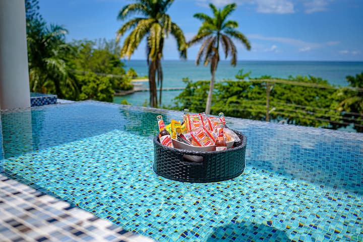 Luxury Montego Bay 5br Villa | Ocean Views & Pool - Montego Bay