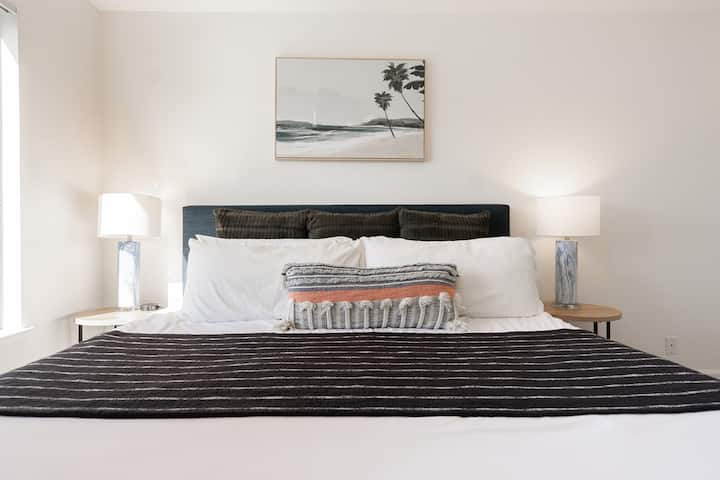 Close To Santa Clara University (T524) - Santa Clara, CA