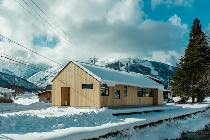 Jokijoki | Riverside Villa With A View Of Alps - Hakuba