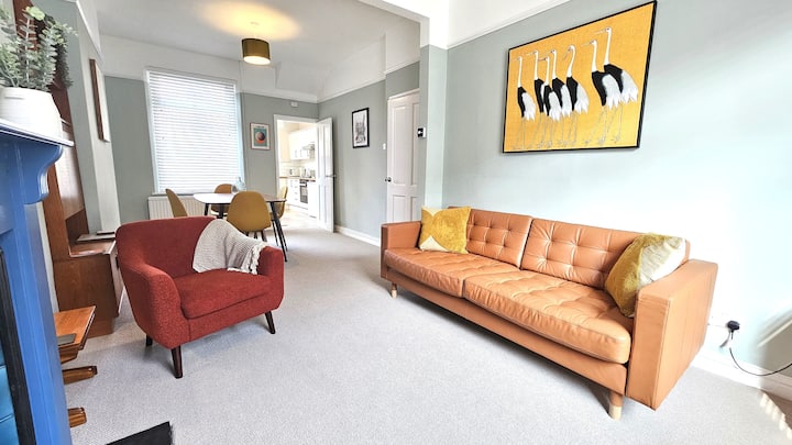 Stylish 2 Bed Terrace Nr Train Station & City Ctr - York