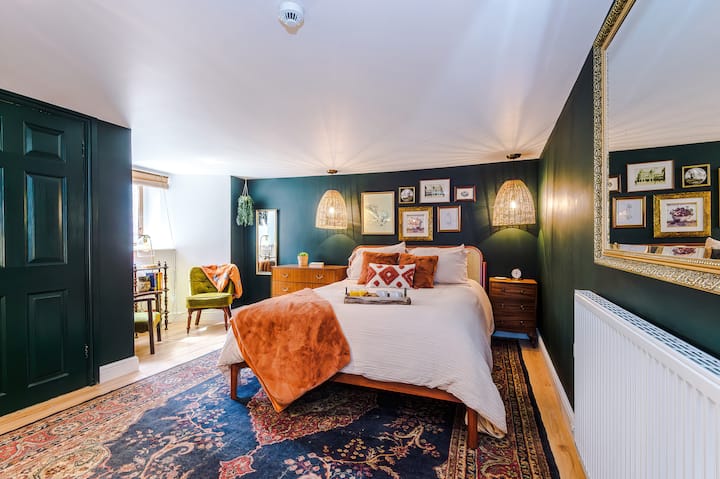 Rufloreo Flats: 1a - Cosy & Central - Buxton