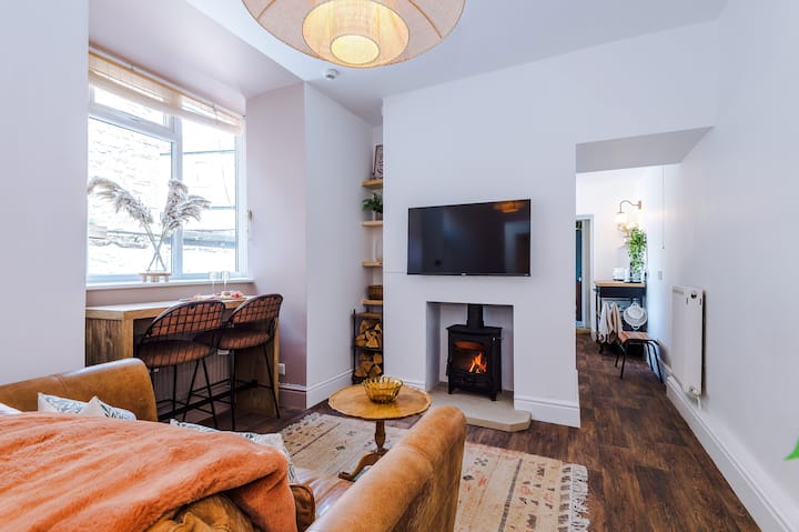 Rufloreo Flats: 1a - Cosy & Central - Buxton