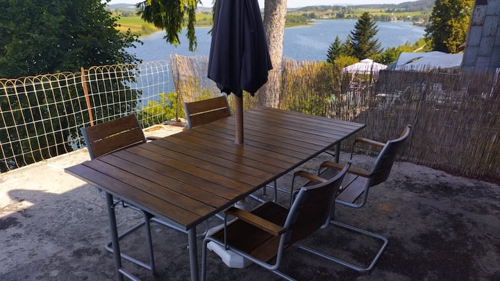 Ancienne Ferme Sur Le Lac De L'abbaye - Saint-Laurent-en-Grandvaux