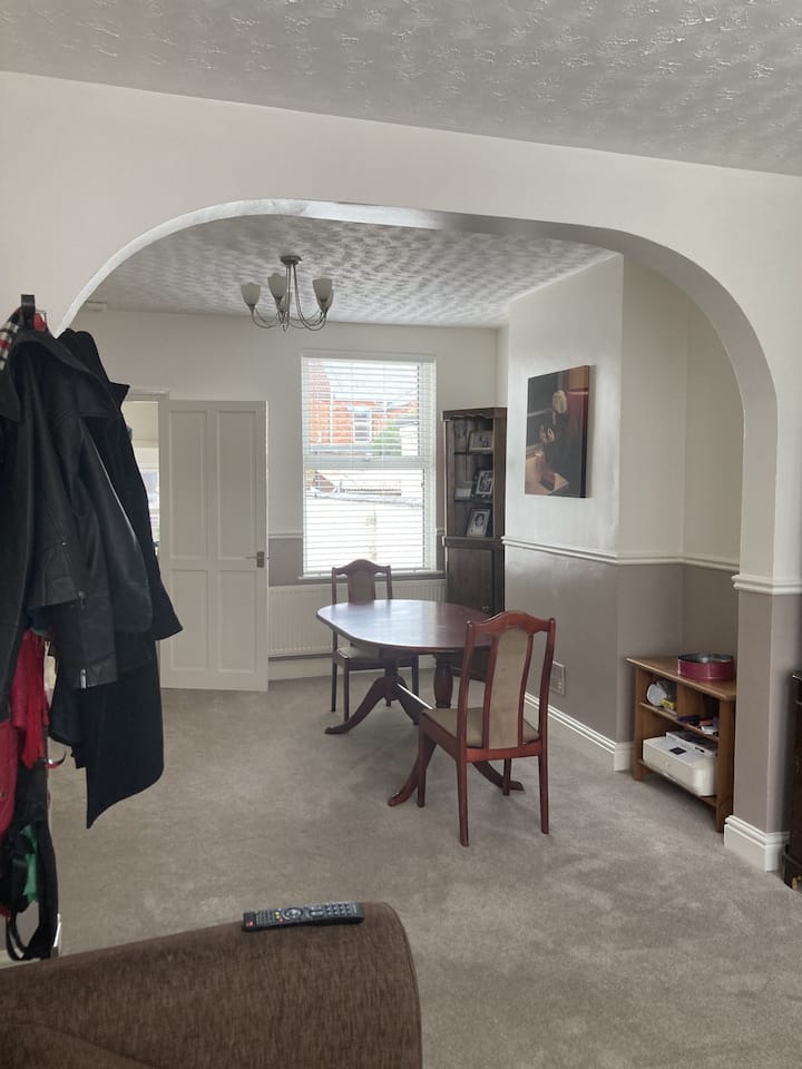 Charming, Spacious Double Room! - Northampton, UK