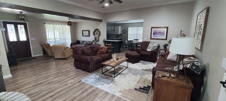 Bobs Sleepy Hollow Home - Amarillo, TX