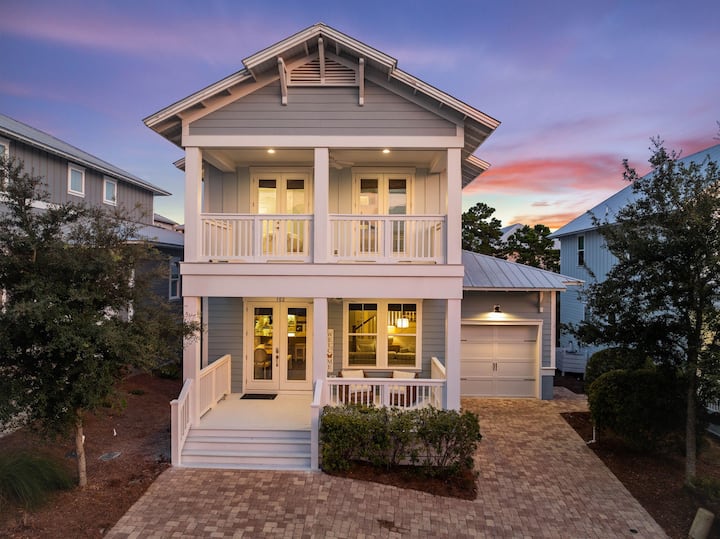 New! Golf Cart & Bikes Included! Resort-style Pool - Seaside, FL
