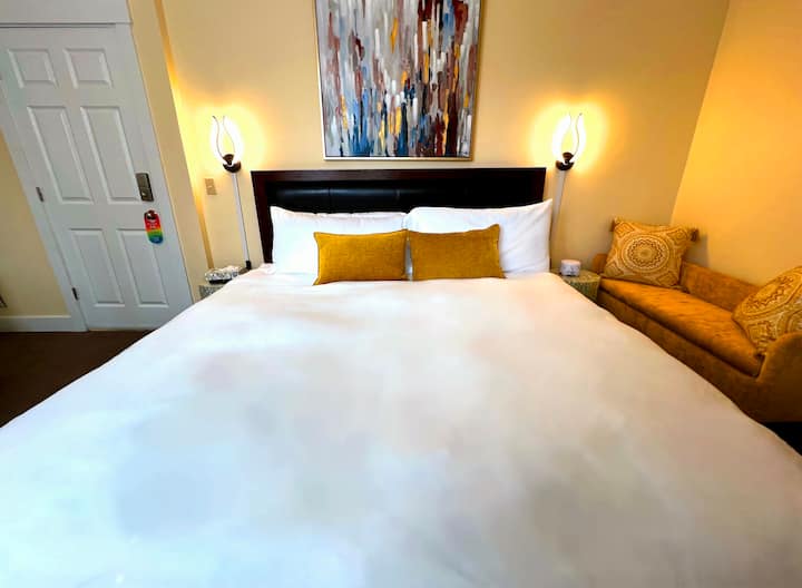 Lotus Provincetown Inn - Room 22 - Provincetown, MA