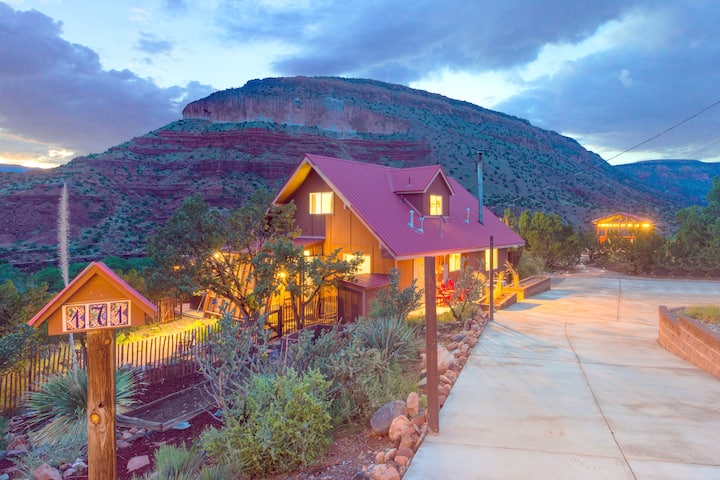 Canyon Vista Cottage- Hot Tub And Heavenly Views - San Ysidro, NM