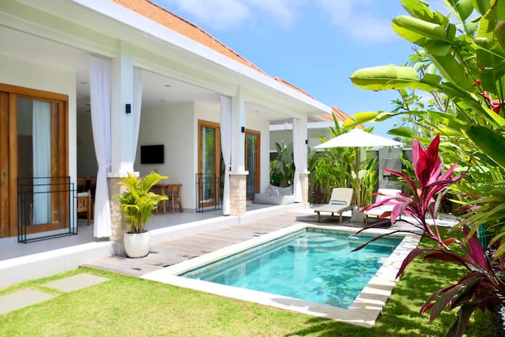Omaira Villa Satu - Entire Villa/private Pool - Uluwatu