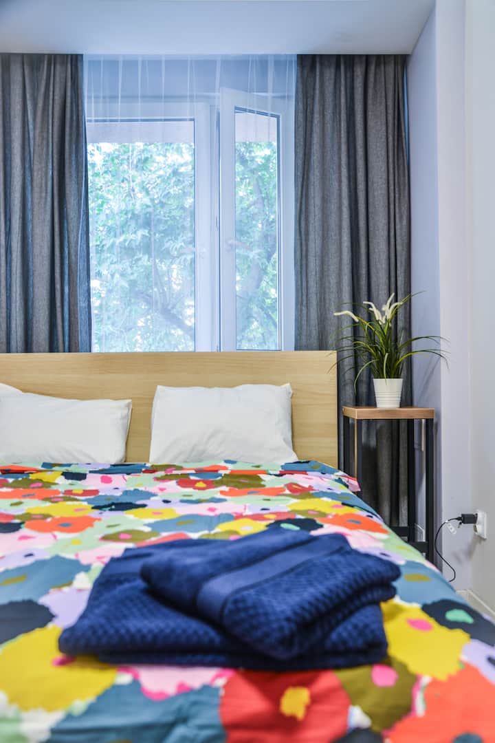 Modern Apartment • Cafés, River & Rynek Walkable - ヴロツワフ