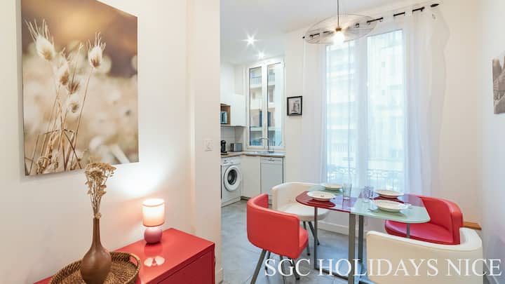 Nice Près Garibaldi Joli Et Cosy  2 Pièces Rénové - Niza