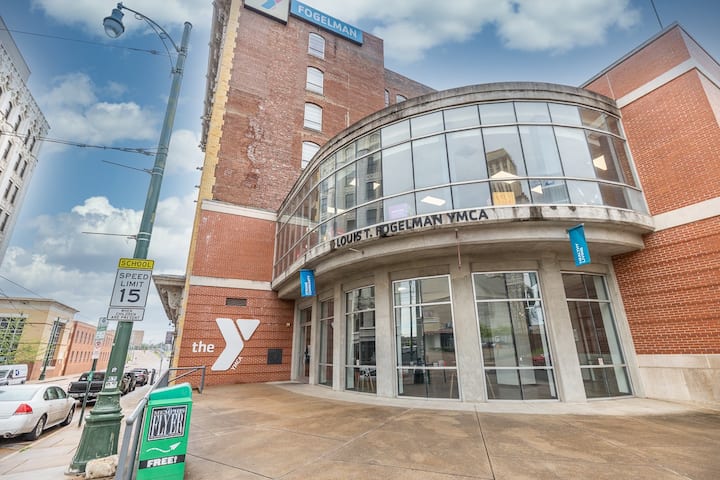 Next To Redbirds Stadium~dwntwn! - Memphis, TN