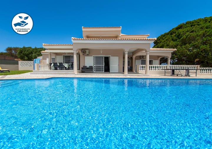 Family Villa With Heatable Pool And Bbq - Vilamoura