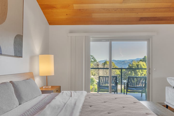 Carmel In The Clouds Penthouse - Big Sur, CA