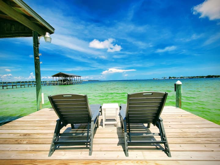 Luxury Beach Cottage With Boat Slip, Private Beach - Fort Walton Beach, FL