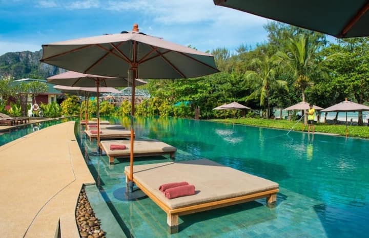 Koh Phi Phi Superior Beach Front Garden View - Ko Phi Phi Don