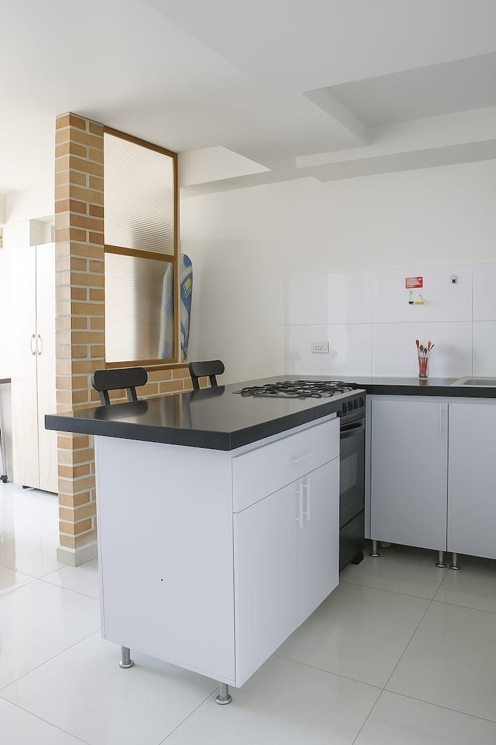 Central 24th-floor City View Fast Wifi - Medellín