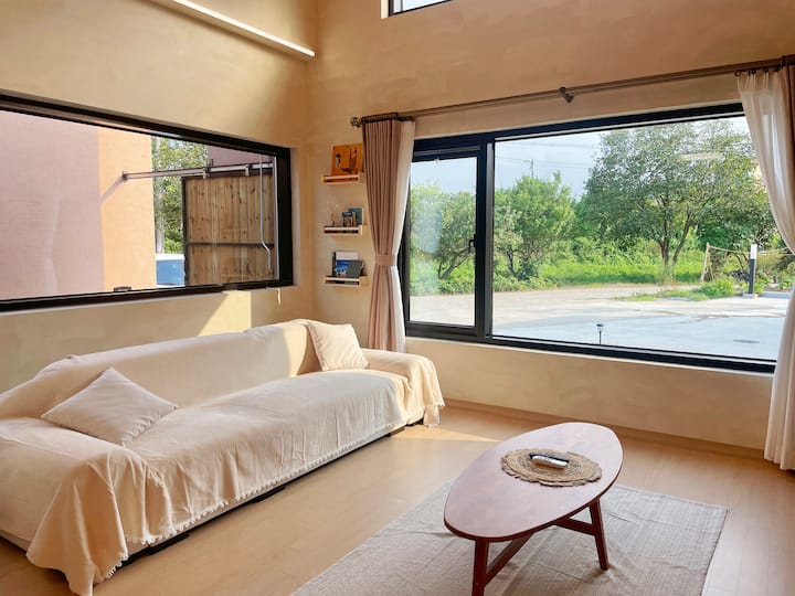 Lazy Bear | Room 101 - Gangneung-si