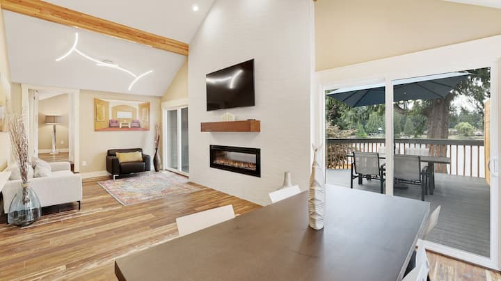 Modern | Waterfront | King Bed | Family & Pets - 켄트