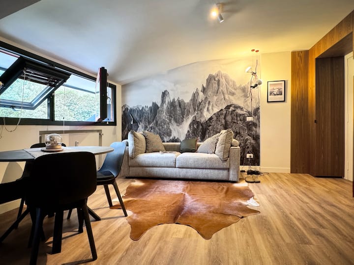 Modern Alpine Penthouse • Walk To Ski - Courmayeur