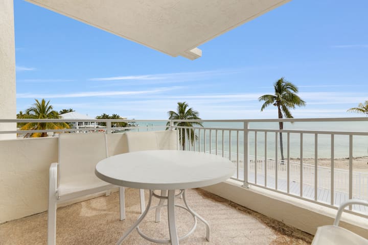 A Slice Of Islamorada Paradise With Ocean Views - Islamorada, FL