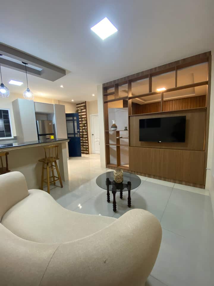 Brisas Del Norte Dpto.30m2 #1
“Cantinho Da Mamãe” - Guayaquil