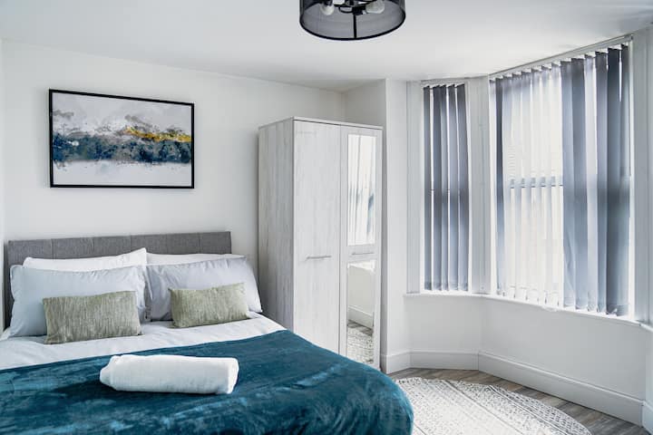 2bed Apt (Near City Centre, Sleep 4, With Parking) - Coventry