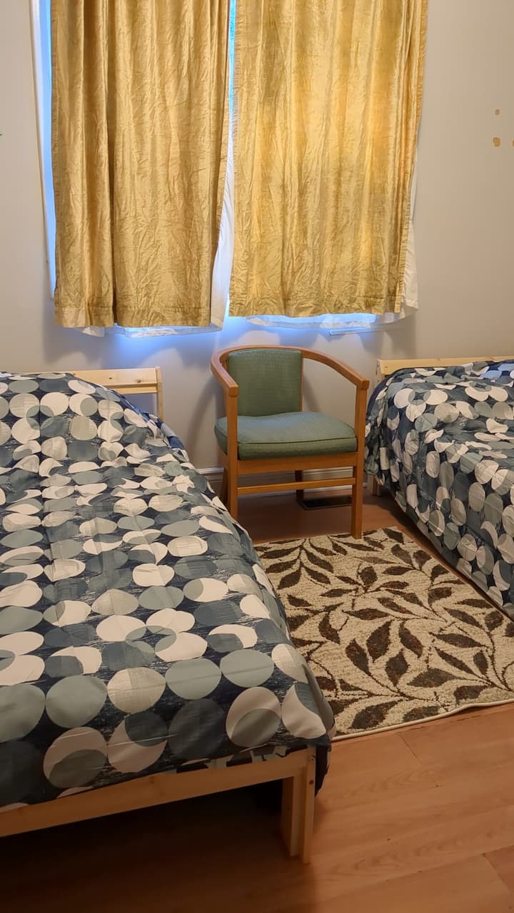 Mr2; Fair Price Great Amenities Room - Markham