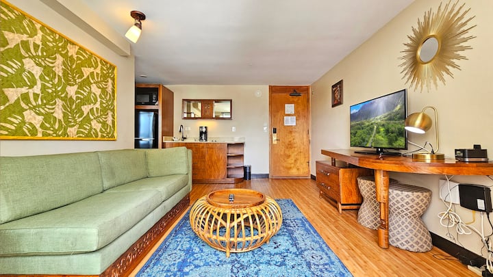 Bmb 804 Modern Waikīkī 1 Bedroom, 2mins To Beach - Honolulu, HI