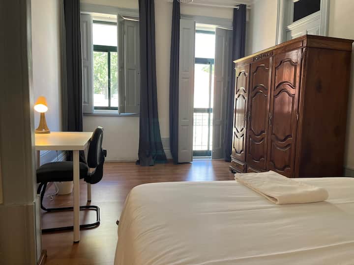 Quarto Prelada Individual Porto - Porto