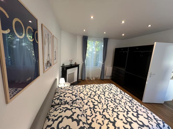 Gare - Champs ÉLysée : 11min - Nanterre