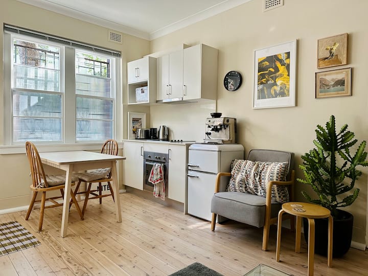 Walk-everywhere Artist Apartment By Sydney Harbour - Sydney