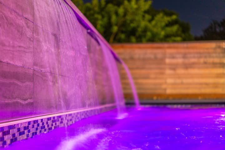 Lux Villa: Heated Pool, Sauna, & Gym - San Diego, CA