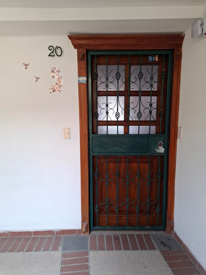 Hermoso Departamento En Pleno Centro Histórico - Quito