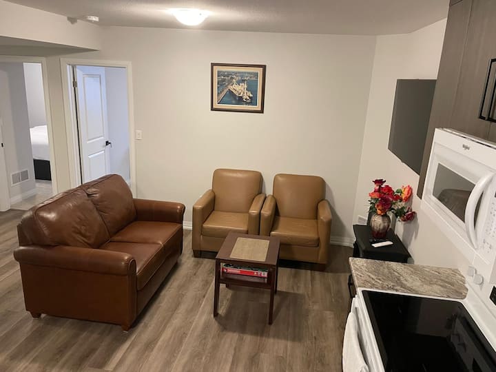 Private 2br Suite Near Niagara Falls - Welland