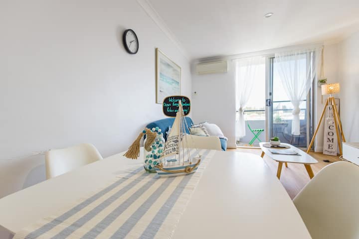 Ocean View, Walk To Beach, Free Parking, Netflix! - Fremantle
