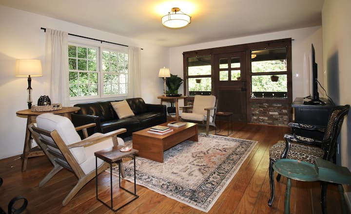 Historic Downtown Redwoods Home - Sausalito