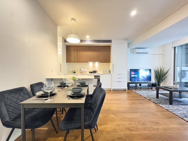Hidden Gem With Alfresco Area In Secured Building - Sydney