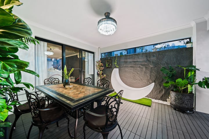Equitice Winter Moonlight Villa - Perth