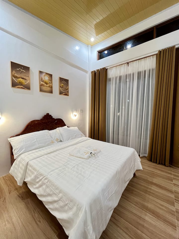 Villamercedesresort:deluxe Room2 - Candon