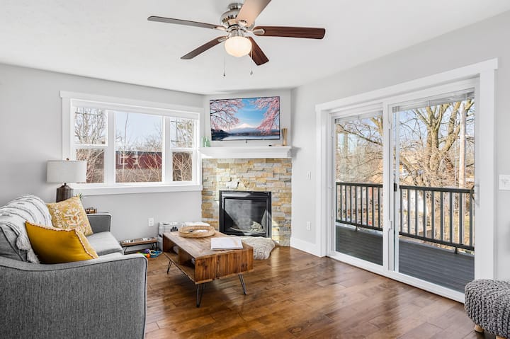 Central, Family & Pet Friendly|home Near Downtown - Traverse City, MI