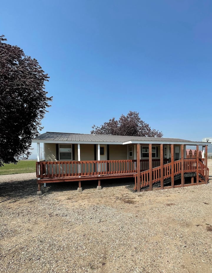 Cozy Tiny House Getaway – Near Jackson & Tetons - Swan Valley, ID