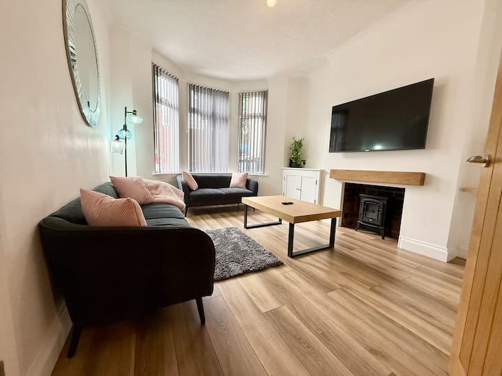 2 Bedroom Central Garden Apartment Free Parking - Barry
