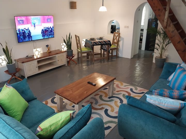 Beach Haven! Cozy Cottage - Kenia