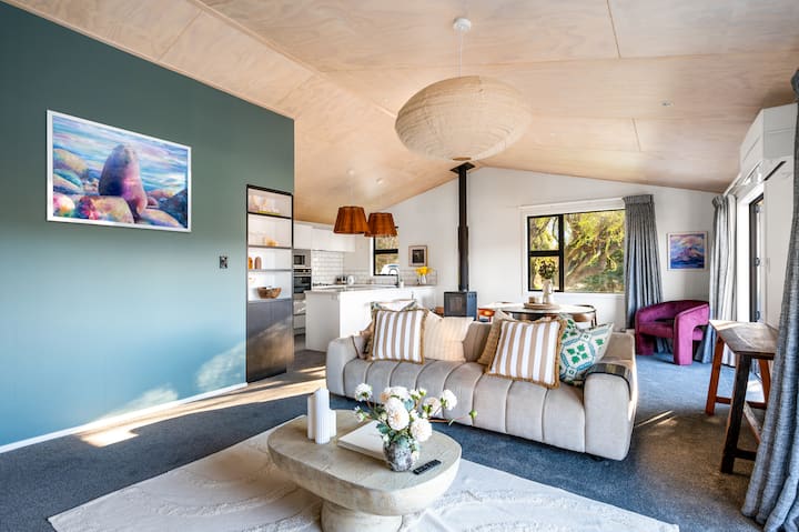 A 3 Minute Walk To Town - Wanaka