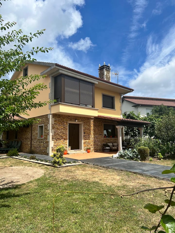 Vivienda Turistica En Palas De Rey
"Os Galegos" - Monterroso