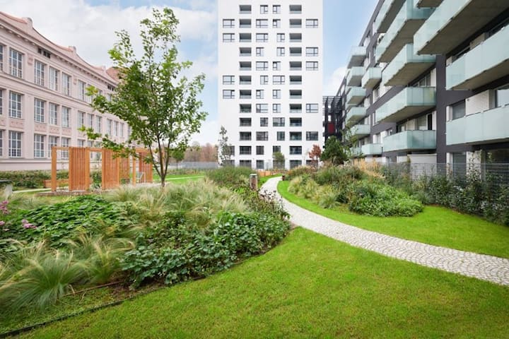 3br Stadium Getaway + Parking - Bratislava